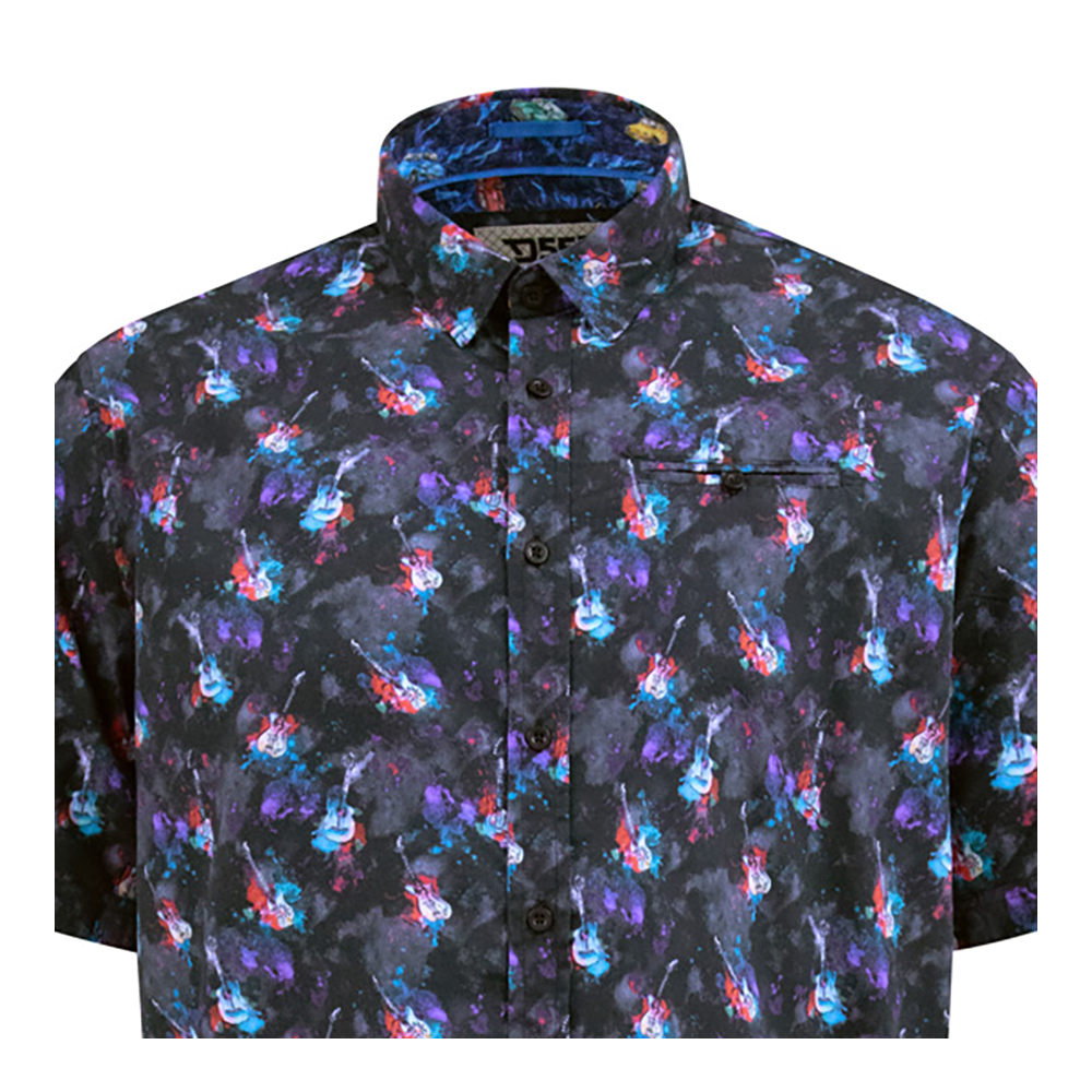 D555 Farnborough Guitar SS Shirt Black | Big Men’s NZ | Beggs